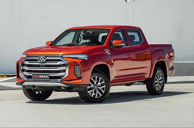 The refreshed Maxus T60 Max debuts with a new front fascia and larger ...