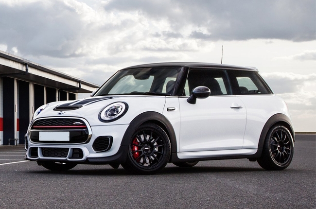 MINI unleashes limited edition John Cooper Works Challenge | Autodeal