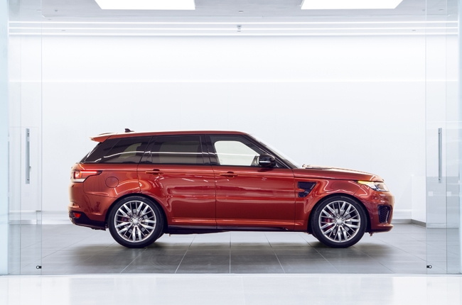 Jaguar Land Rover opens F1 engineering inspired technical center | Autodeal