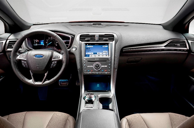 Ford redesigns Fusion’s interior layout to support multiple devices ...