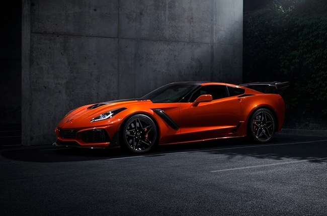 Chevrolet Corvette returns with ZR1 badge | Autodeal