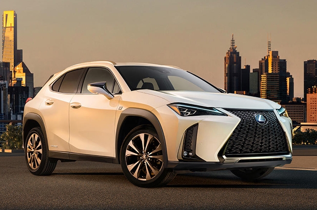 Stare at the Lexus UX before it officially debuts in Geneva | Autodeal