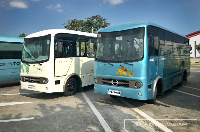 What’s it like to ride (and drive) a Hino modern jeepney? | Autodeal