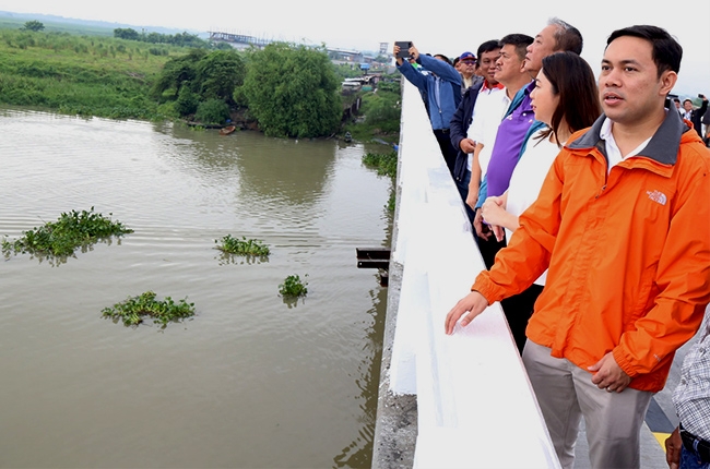DPWH opens two additional lanes on Napindan Bridge II in Taguig | Autodeal