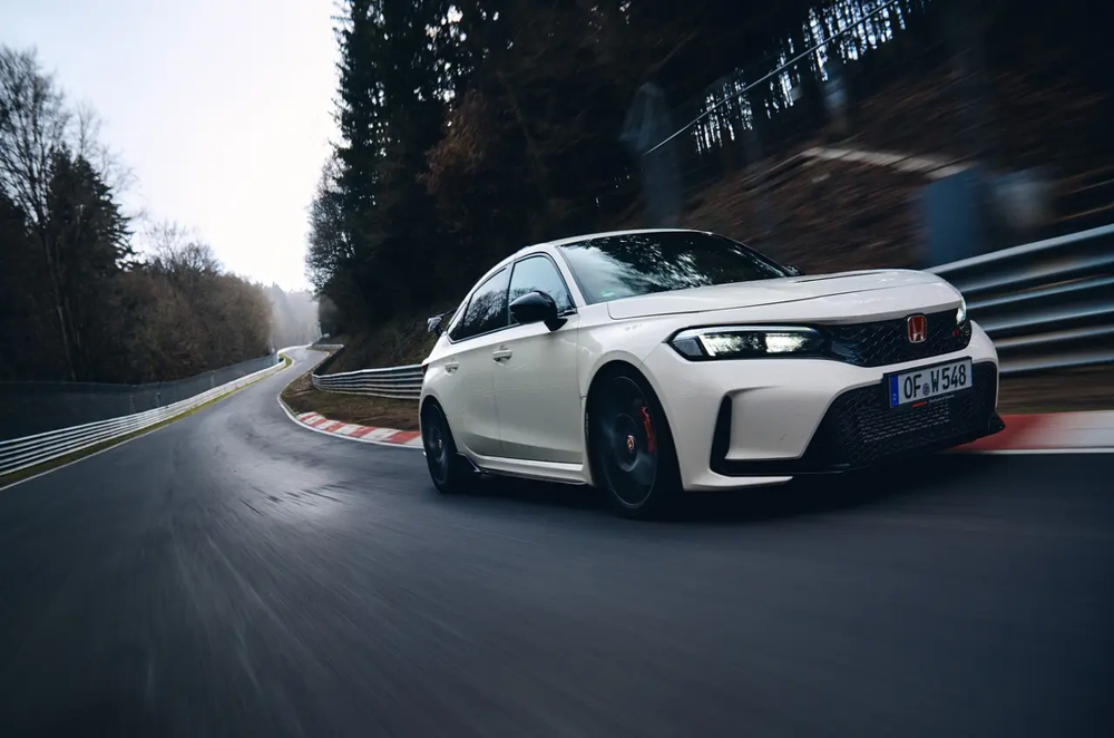 The 2023 Honda Civic Type R regains the front-drive record at the ...