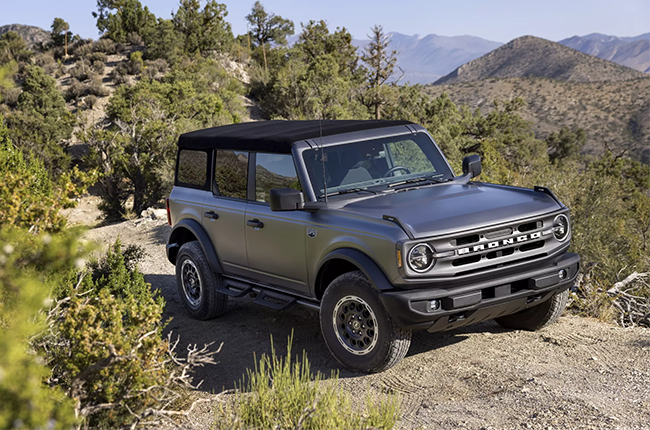 Will we see the return of the Ford Bronco’s Base Model here? | Autodeal