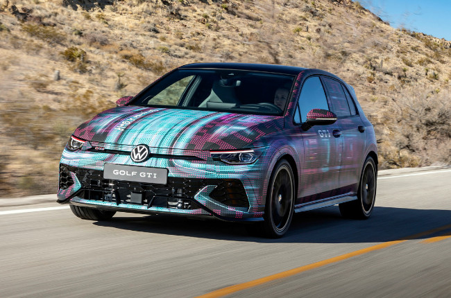 First official photos of Volkswagen Golf GTI Clubsport emerge | Autodeal