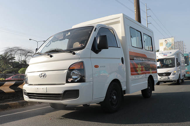 PUV Modernization Program caravan joined by Hyundai H-100 CV | Autodeal
