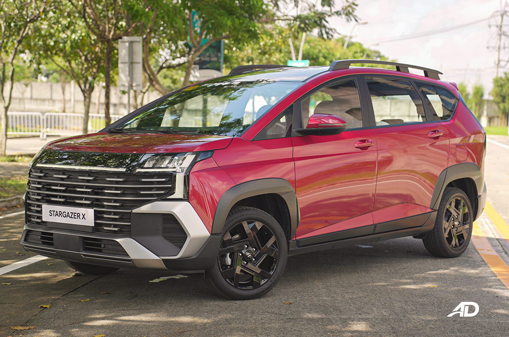 Hyundai unveils the updated Stargazer MPV | Autodeal