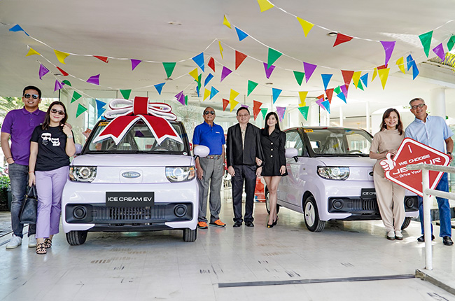 Two lucky winners drive home with a new Jetour Ice Cream EV at the 20th ...