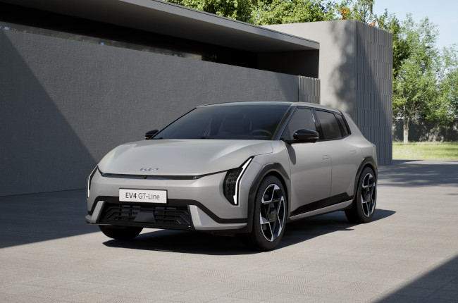 Kia takes the covers off the EV4 electric sedan | Autodeal