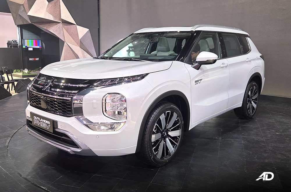 PIMS 2026: Mitsubishi Outlander PHEV previewed ahead of launch | Autodeal