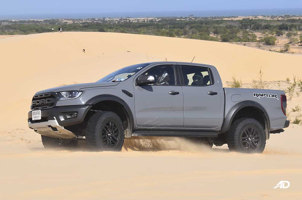 Taking the 2020 Ranger Raptor to the dunes of Mui Ne | Autodeal