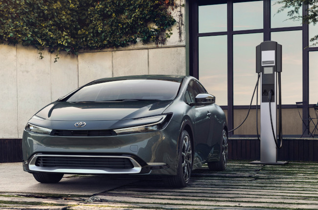 Toyota unveiled its 2023 Prius with all-new styling and a hybrid ...