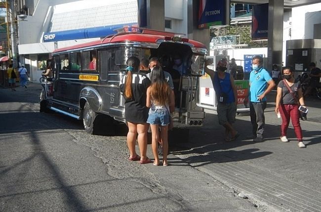 Transport groups demand P10 minimum PUJ fare | Autodeal